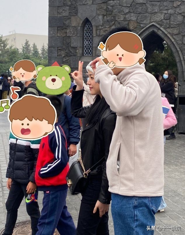 Chen Yanxi Ying Er appeared in Universal Studios, Chen Yanxi was round ...