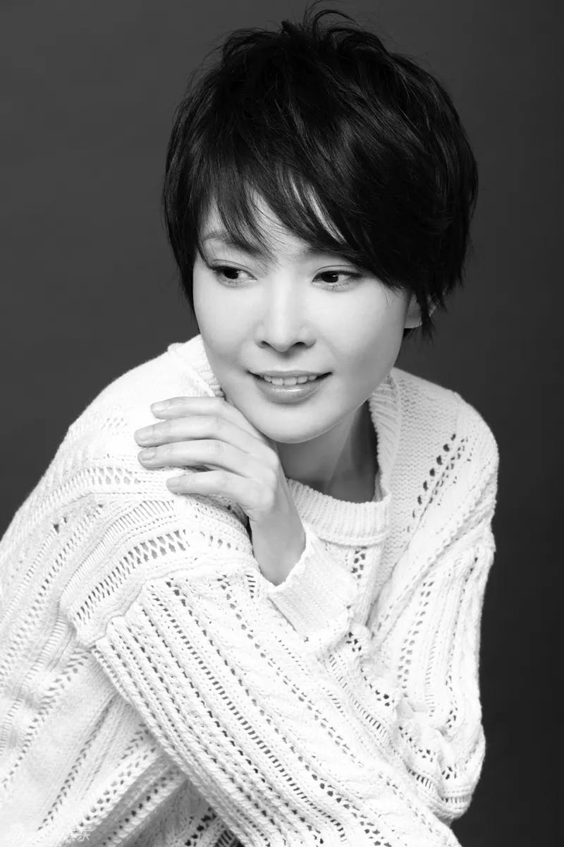 Share pictures - temperament goddess Liu Weiwei - iMedia