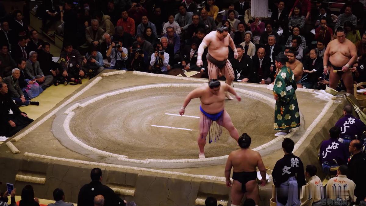 Sumo wrestler, Japanese female star rushing to marry?What is the charm ...