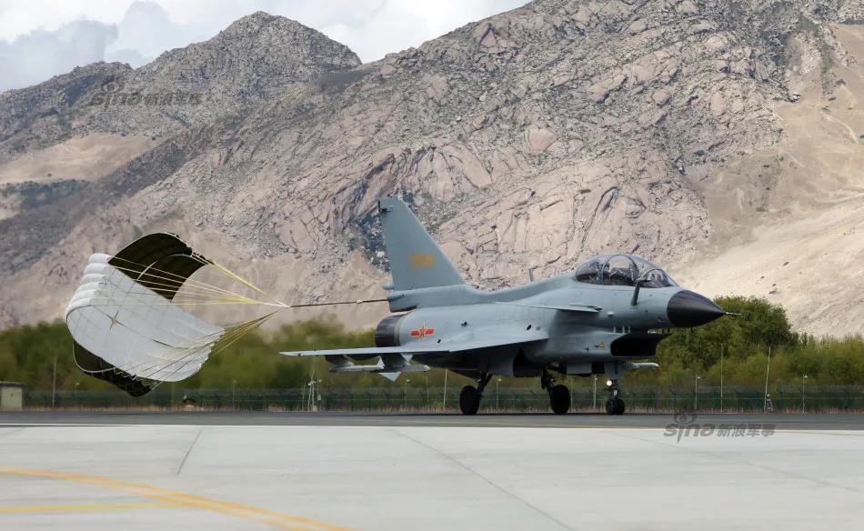 The Y-20 tanker refuels the J-16, improving the shortcomings of the PLA ...