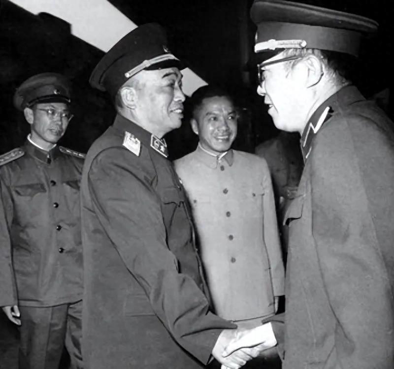 At the Lushan Conference, why are Liu Shuai and Su Yu's attitude toward ...