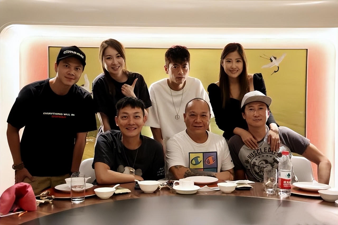 Huang Junfeng made the first statement after the operation, thanking Wu ...