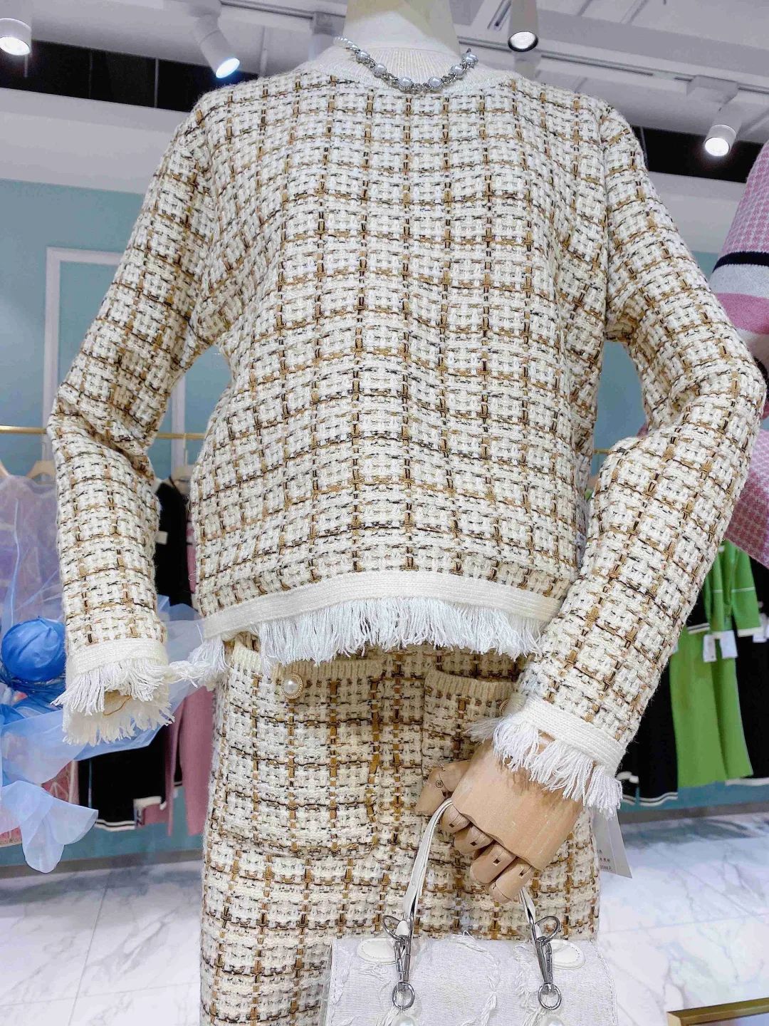 Verines cashmere suit 22 winter brand women's wear - iNEWS