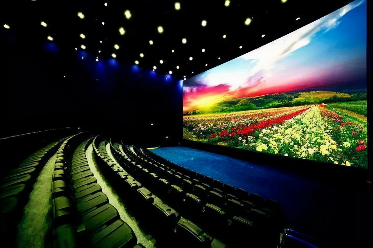 Chinese LED movie screen: how many steps away from the rise? - iNEWS