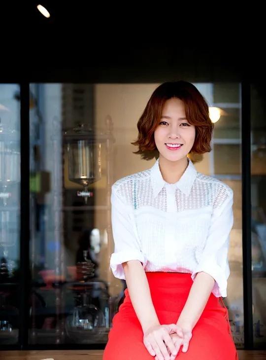 Korean actress Cui Yunying - iNEWS