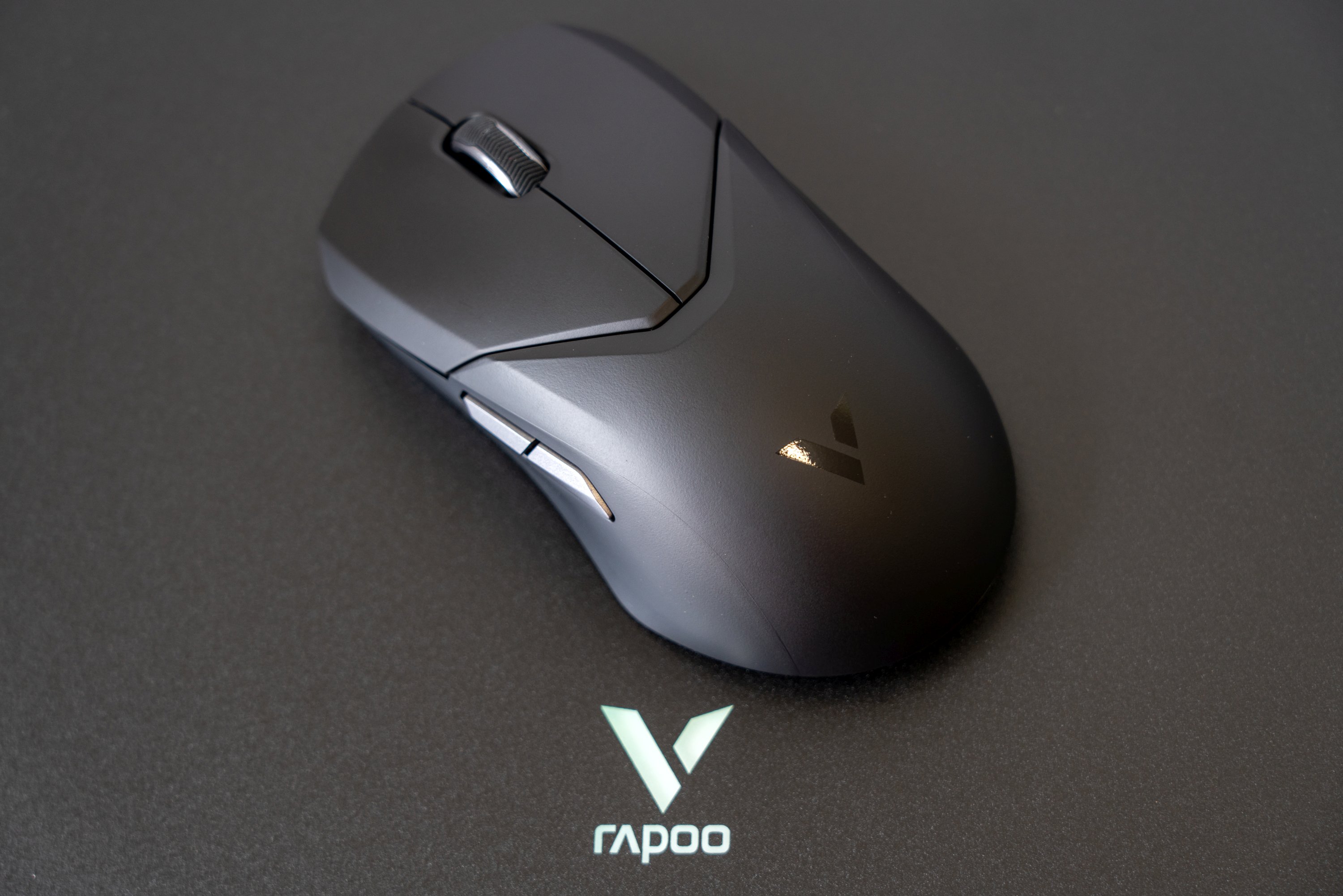 78克超輕設計手感舒適，定位夠精準，雷柏VT9雙模遊戲鼠標體驗 - 頭條匯