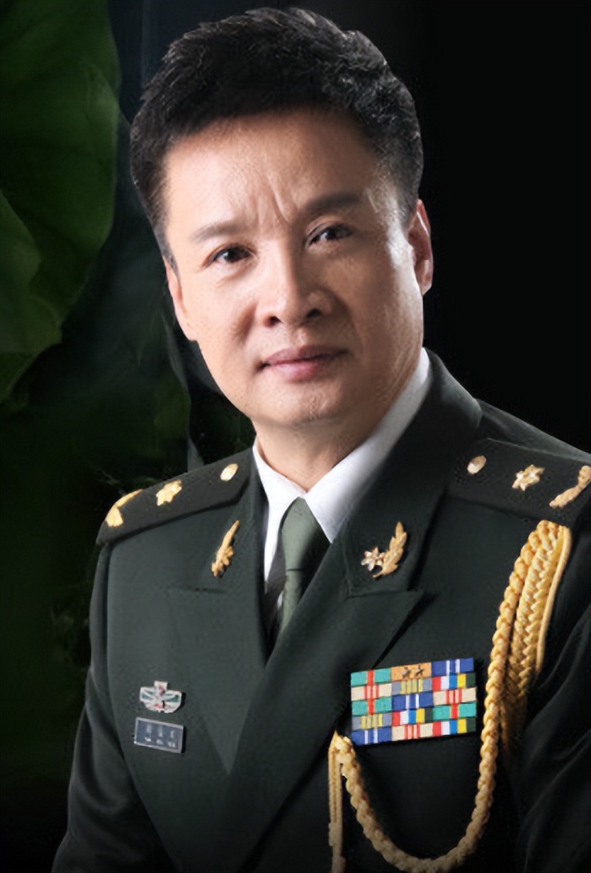 Yan Weiwen: Accompanying his wife with cancer for 35 years, his son-in ...