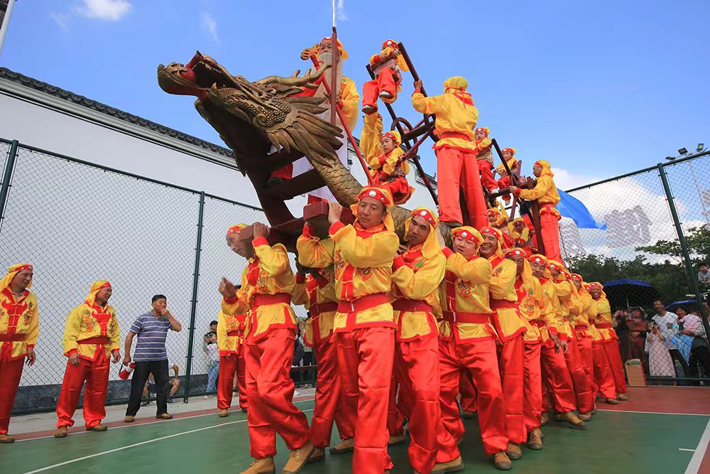 60 members of the Arhat class in Pan'an, under the scorching sun of 36 ...