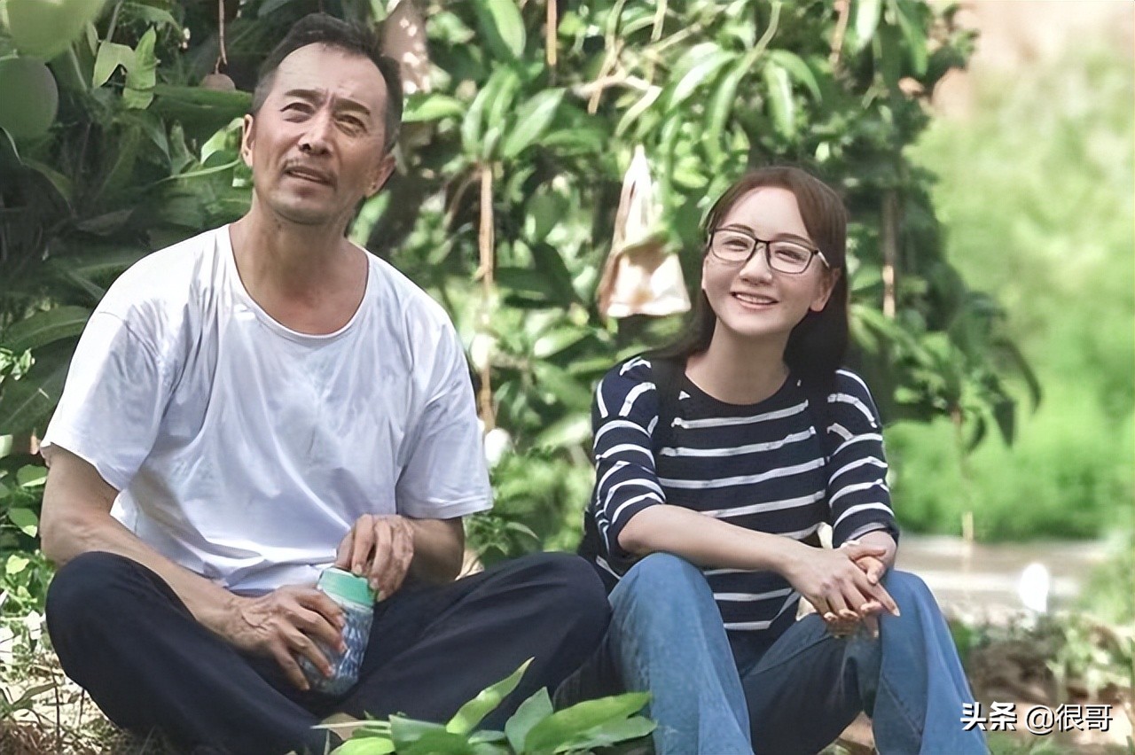 Playing the same role as Huang Wenxiu, Yang Rong, Lang Yueting, and ...