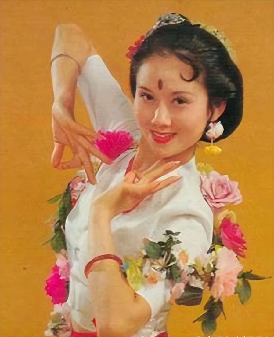 Yang Liping: The peacock dance is naked, is she a fairy or a lunatic ...