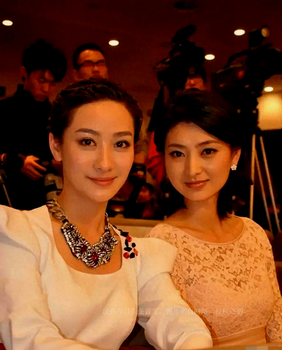 Magical photos from the entertainment industry: Huang Xiaoming's greasy ...