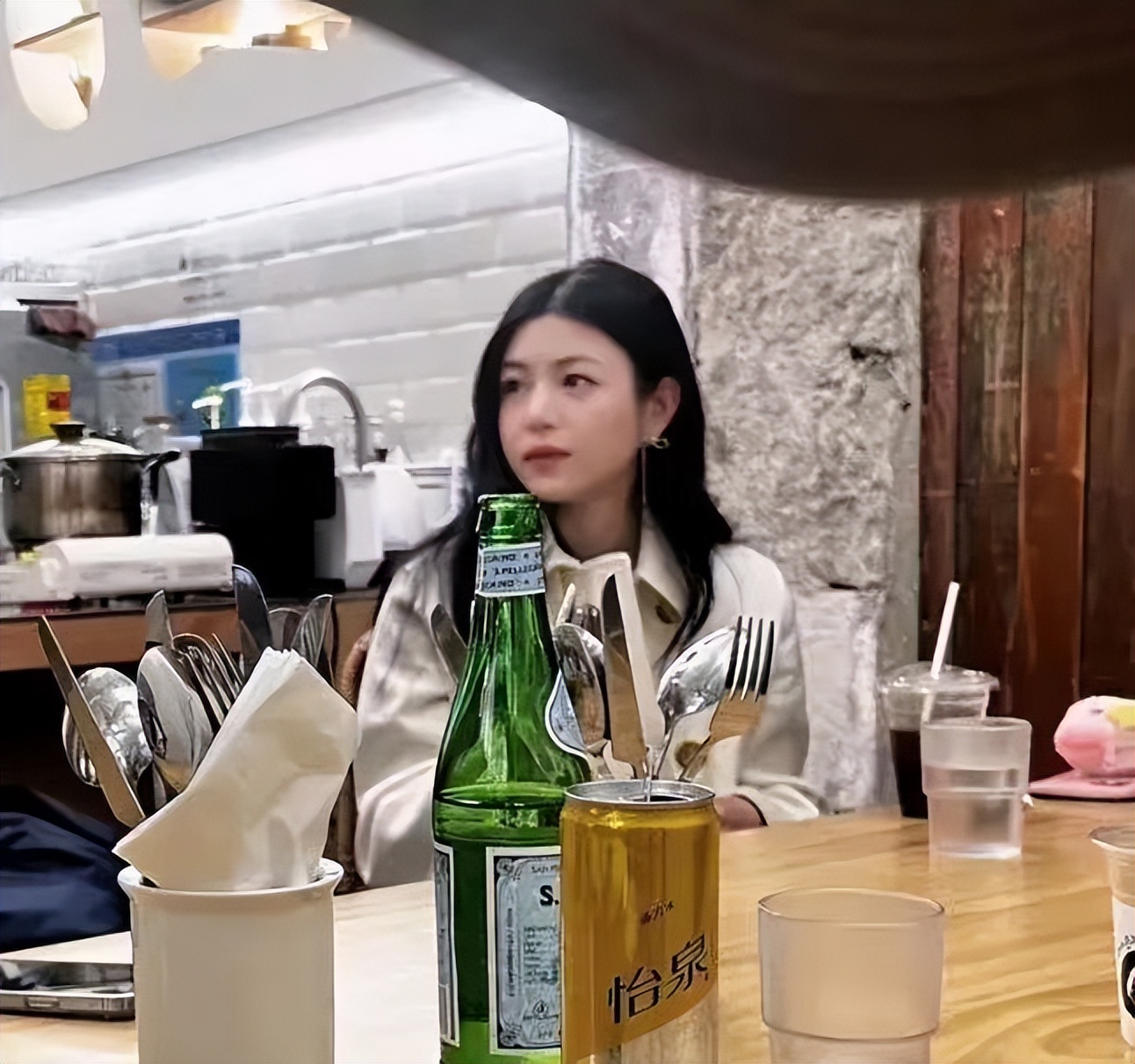 Michelle Chen's birth picture is exposed, she has fair skin, a round ...