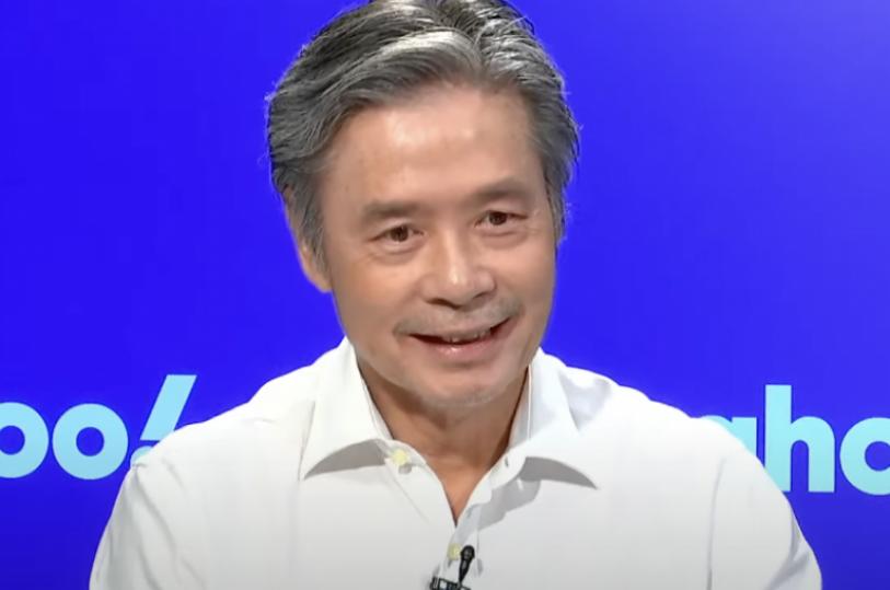 Clam your palms together! Jin Pucong wields a knife in the party and ...