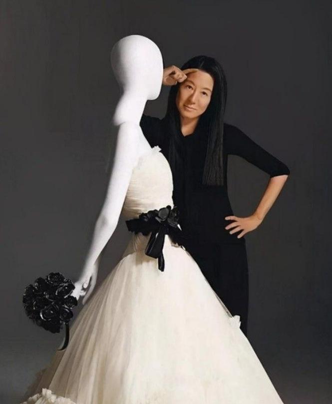 Billionaire Wang Weiwei: 73-year-old selfie looks like a girl, but she ...