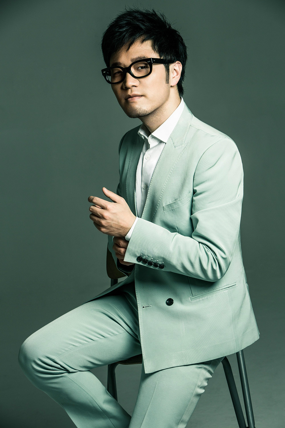 Take stock of those happy male voices that impress you! - iMedia