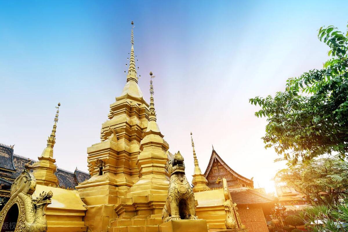 Sakyamuni: Subhuti, it is a natural thing to practice like a person ...