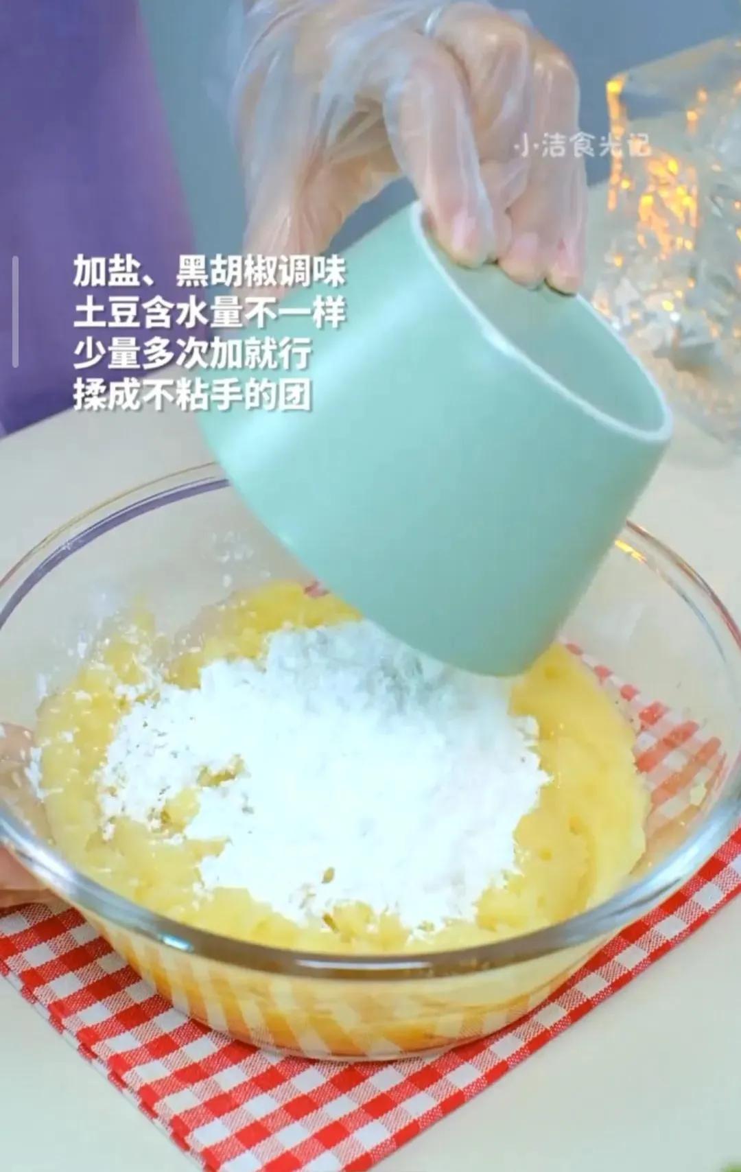 Finally know how such long big fries are made?Crispy and delicious, you ...