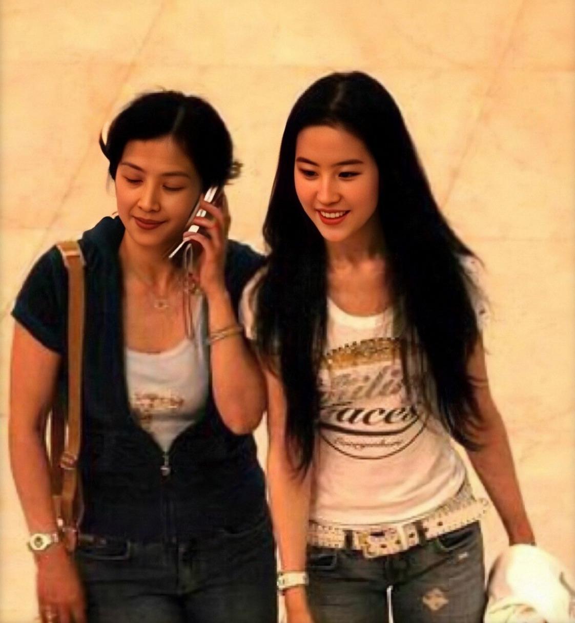 How powerful are the genes of the star mother and daughter, who ...
