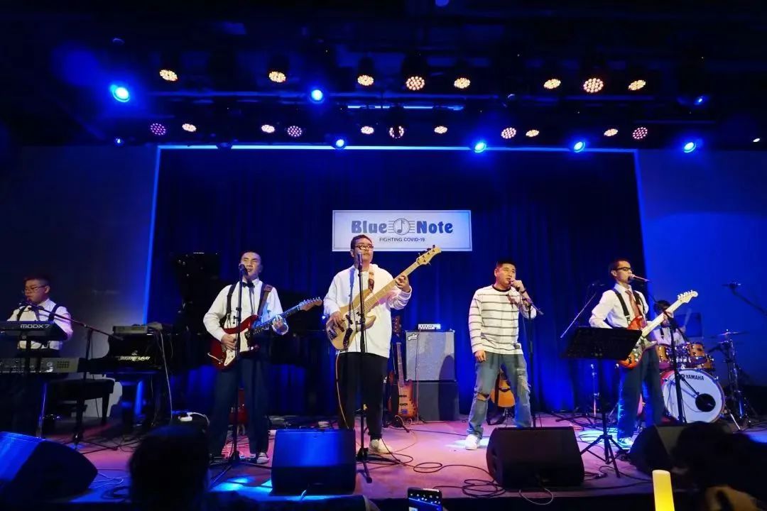 Can't see the score, so named "Unreliable", this blind band from ...