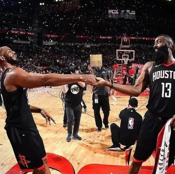 Paul: Harden was angry with me back then, Booker was the best teammate ...