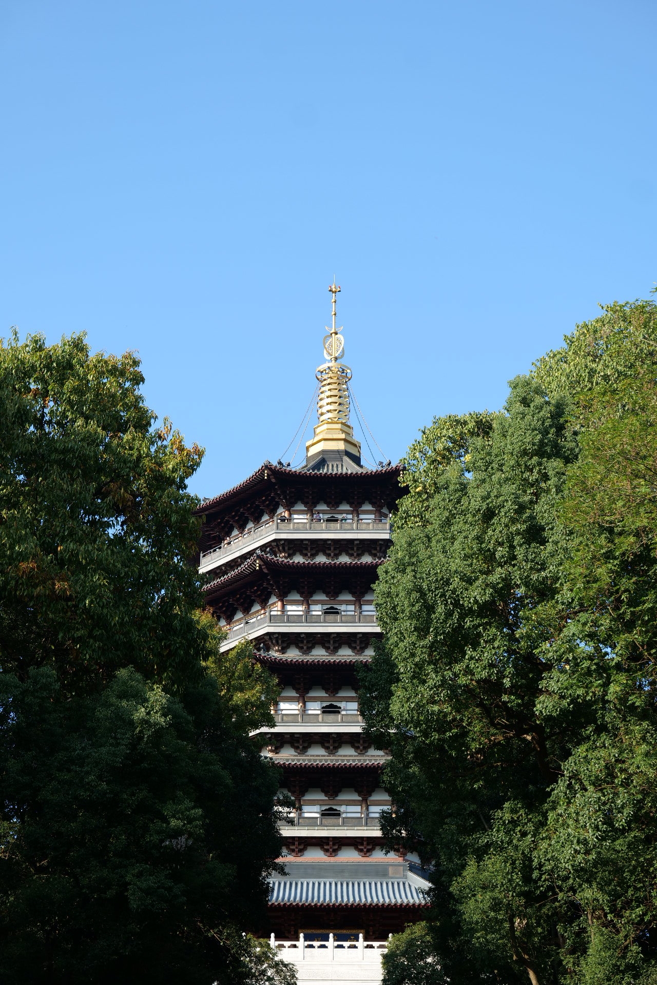 [Hangzhou Pagoda] The past and present of the Millennium Buddha Leifeng ...
