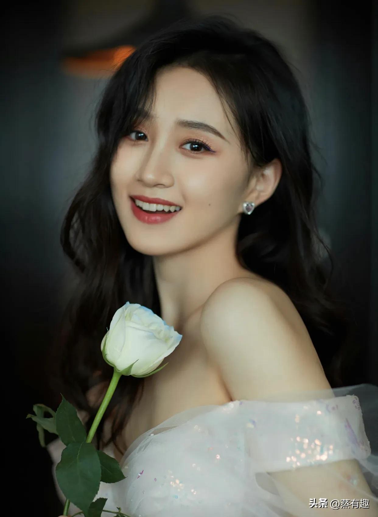 Steaming interesting collection of beauty stars Figure 37 Cheng Jinming ...