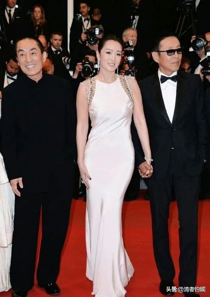 Also holding hands, Jia Jingwen and Wu Jing caused "memory killing ...