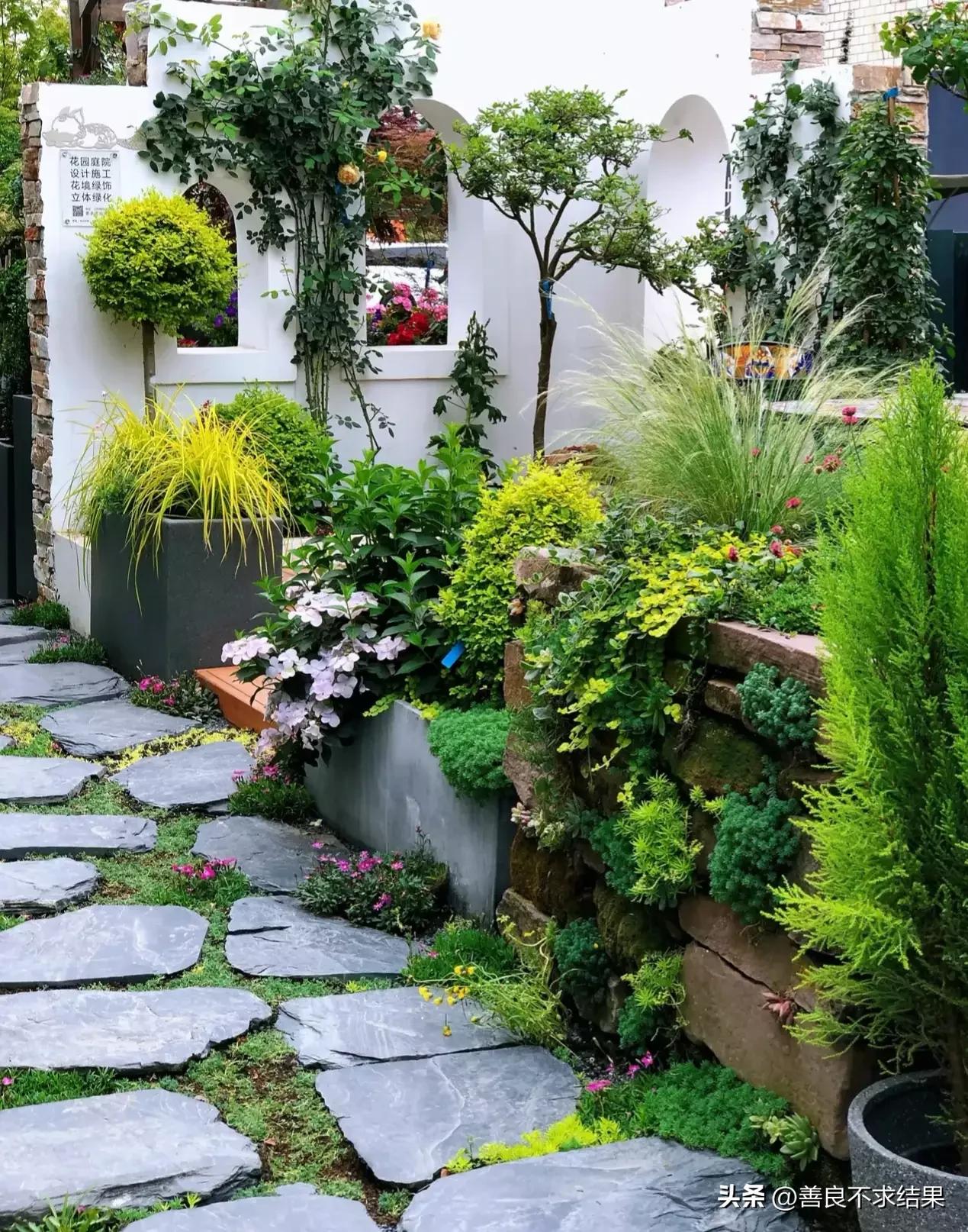 A beautiful courtyard that can incorporate many things you like - iNEWS