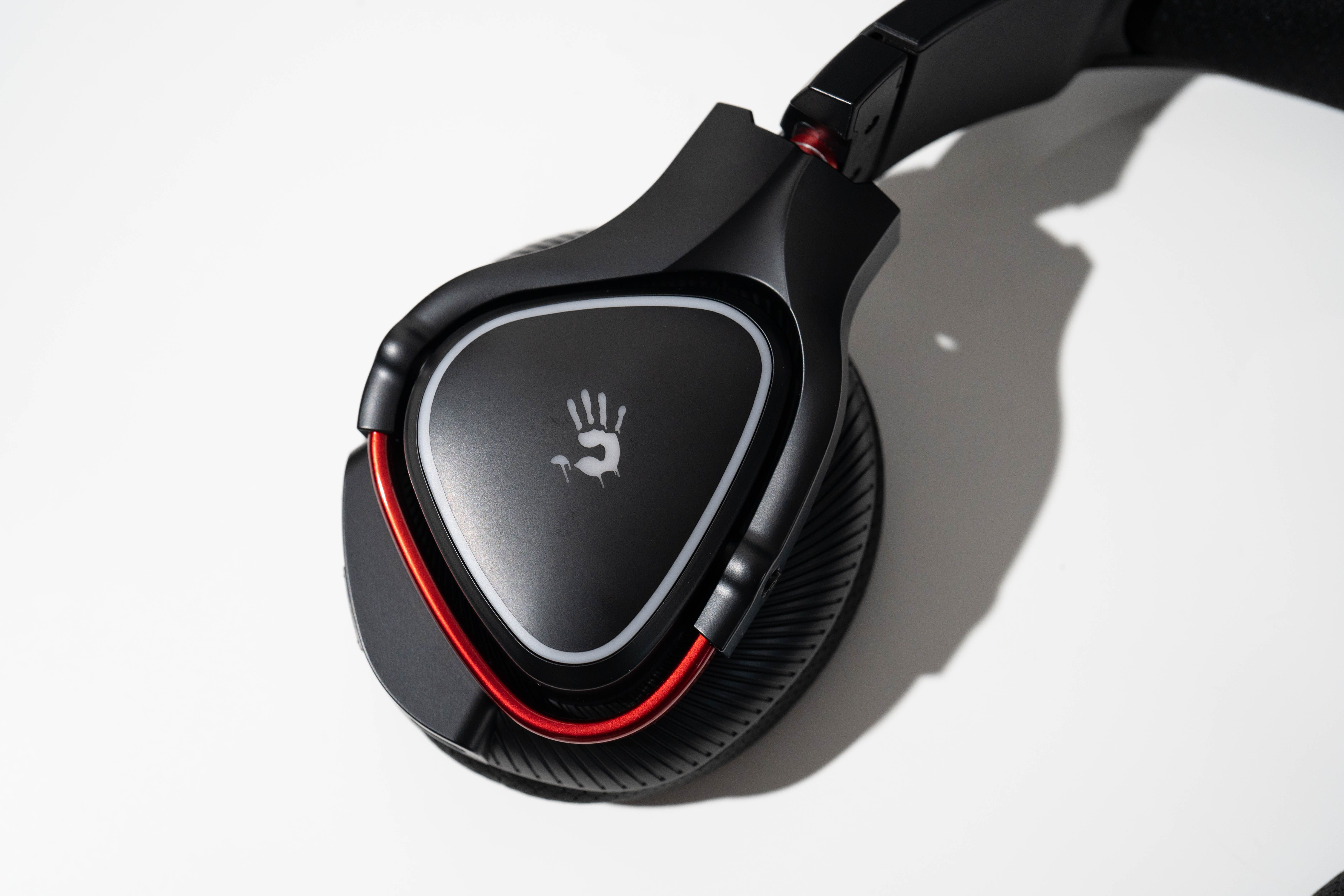 How good is an e-sports headset for an e-sports player?Bloody Hand ...