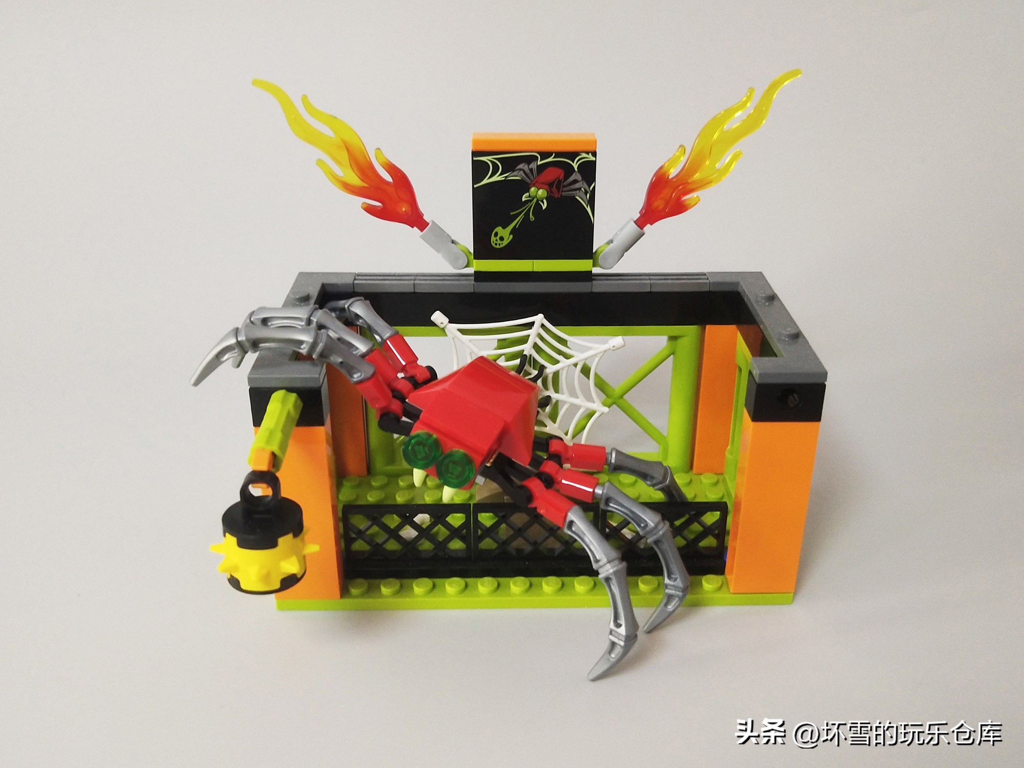 Travel through the lair of poisonous spiders, explore unknown secrets ...