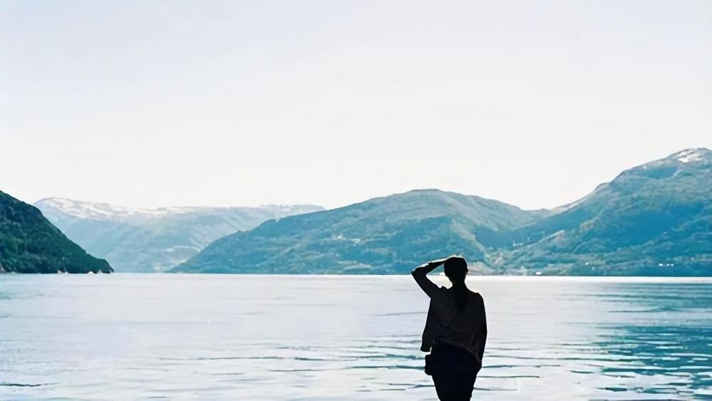 Reciprocity, reciprocity, thought of repayment, deep love, deep ...