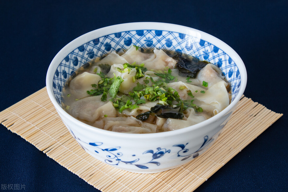 What are the fillings of wonton, a traditional delicacy in the Lingnan ...