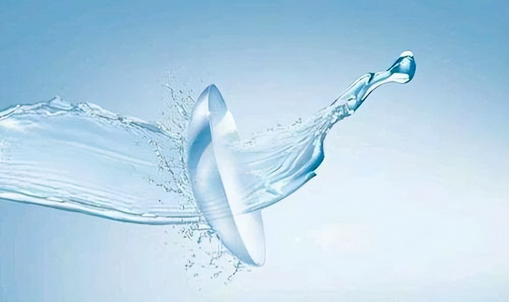 The high water content of contact lenses becomes a gimmick: the higher ...