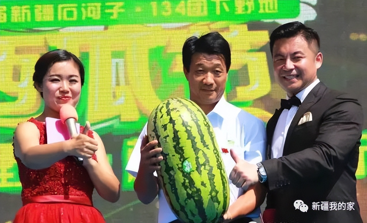 Xinjiang people's favorite in summer - watermelon in Xiayedi - iNEWS