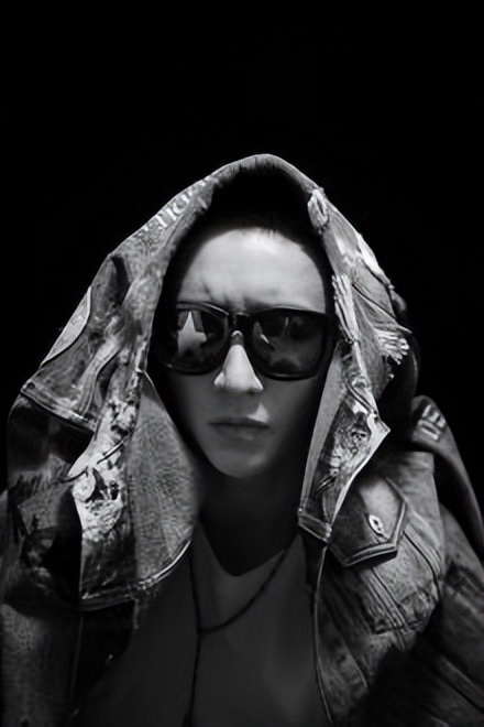 "This is Hip-hop 5" the first female captain Liu Yuxin joins in ...