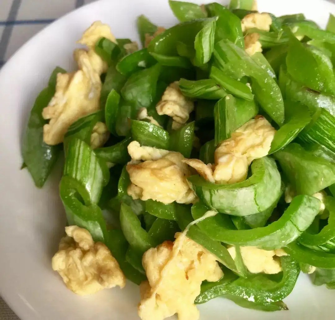 Teach you nutritious and delicious scrambled eggs with snake melon - iNEWS