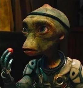 Shen Tengfei sells fake wine to aliens, Huang Bo's performance is like ...