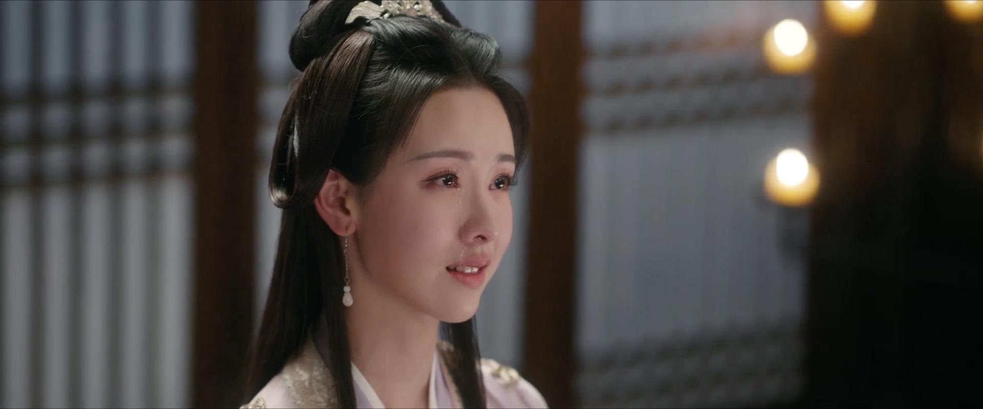 Cheng Yi and Chen Duling's "Lotus House" opened to a climax, and each ...