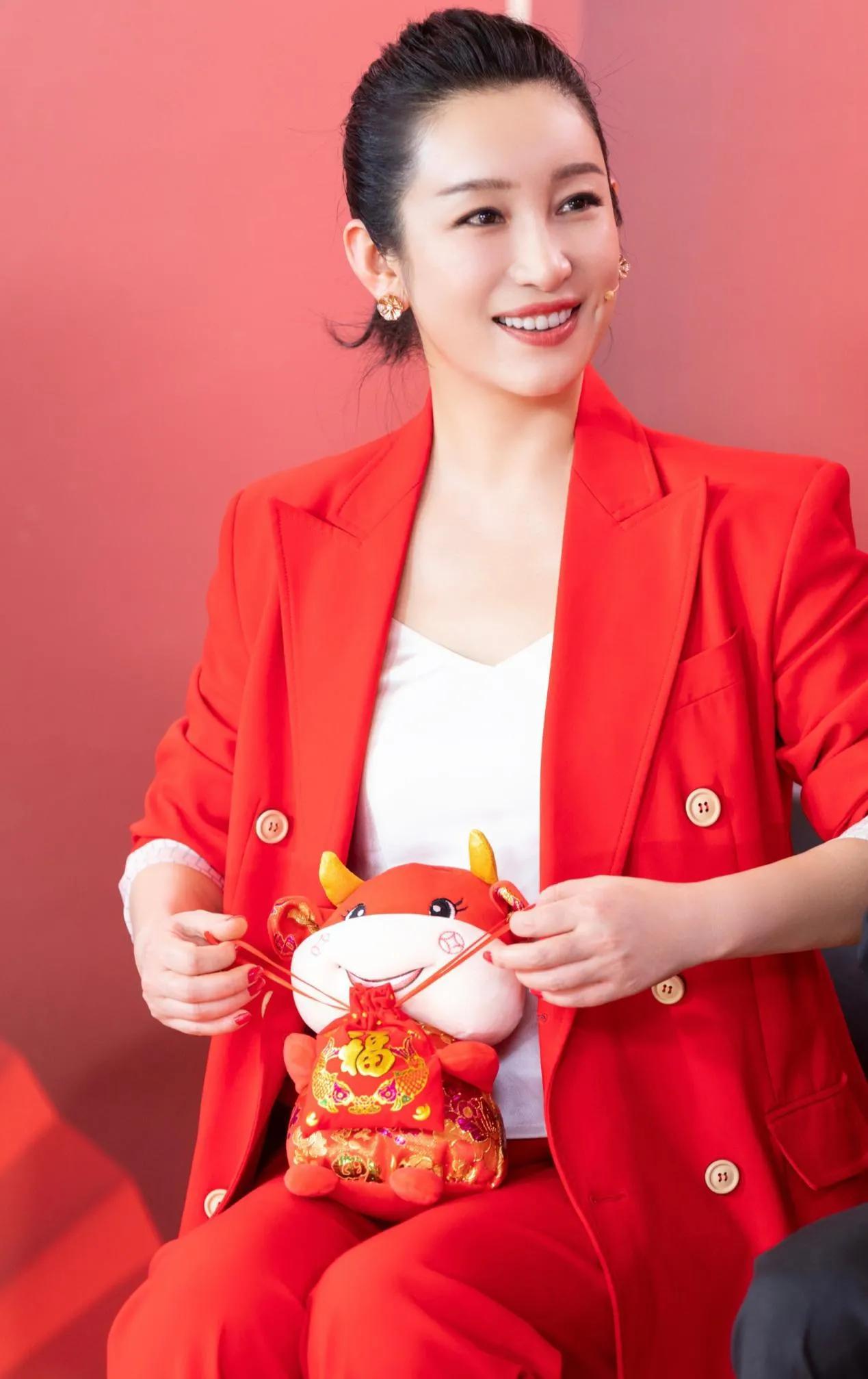 Qin Hailu's photo album - iNEWS