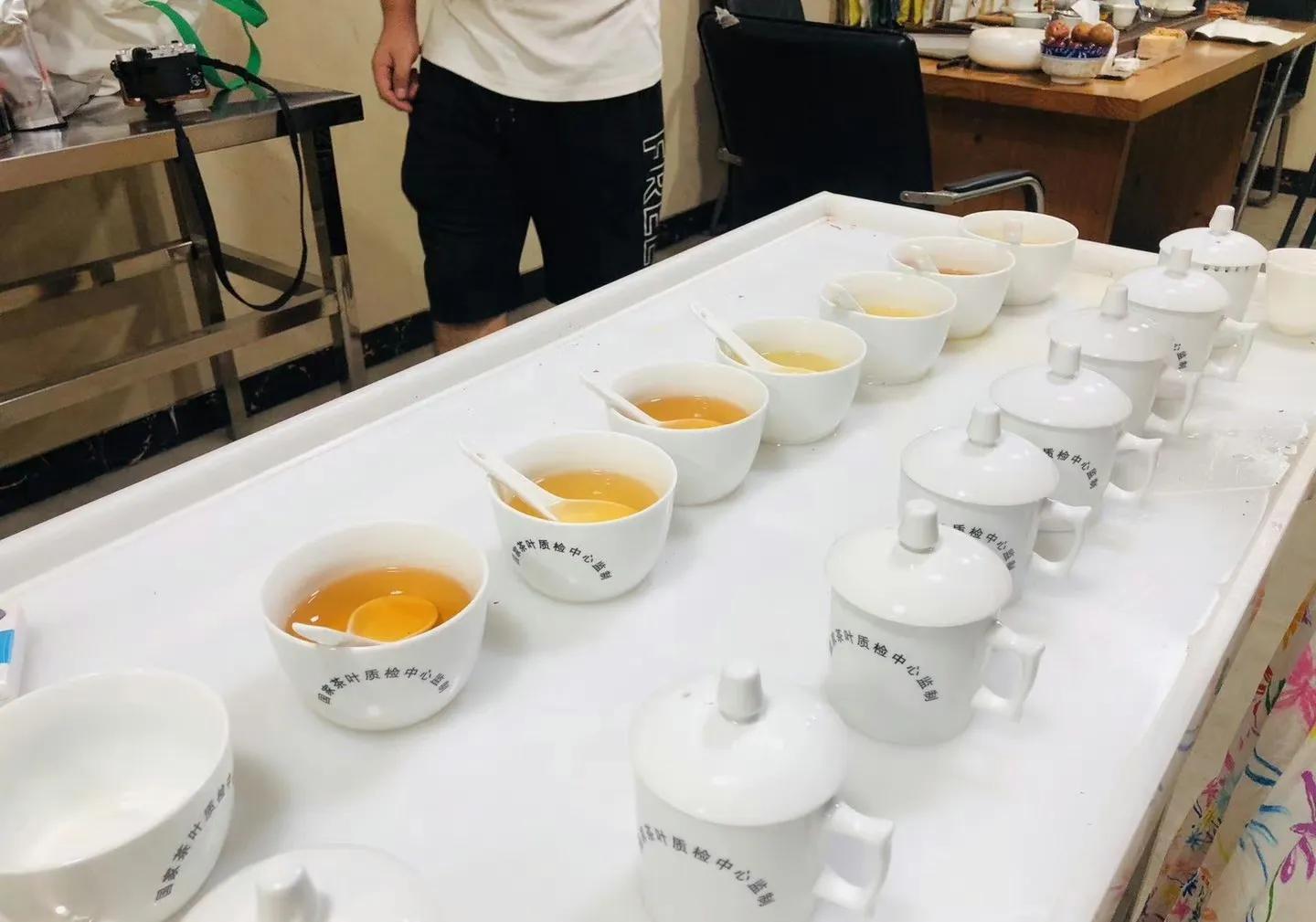 Many tea scholars judge the quality of tea by the color, aroma, taste ...