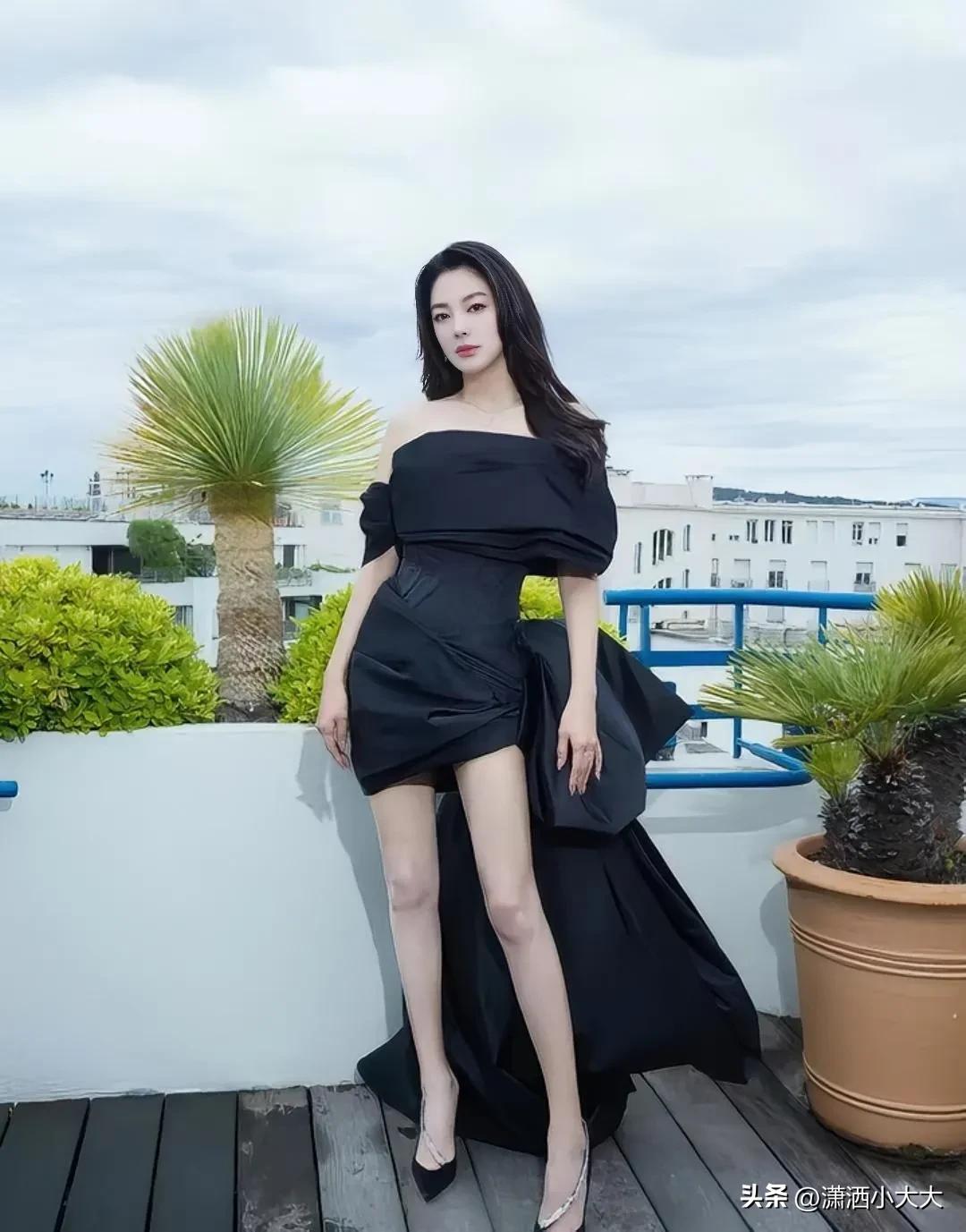 The return of the suitcase, Zhang Yuqi's beauty is always online - iNEWS