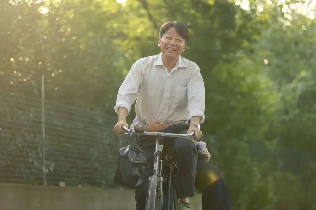 "Treasure actor" Hu Ming, hiding behind the character - iNEWS