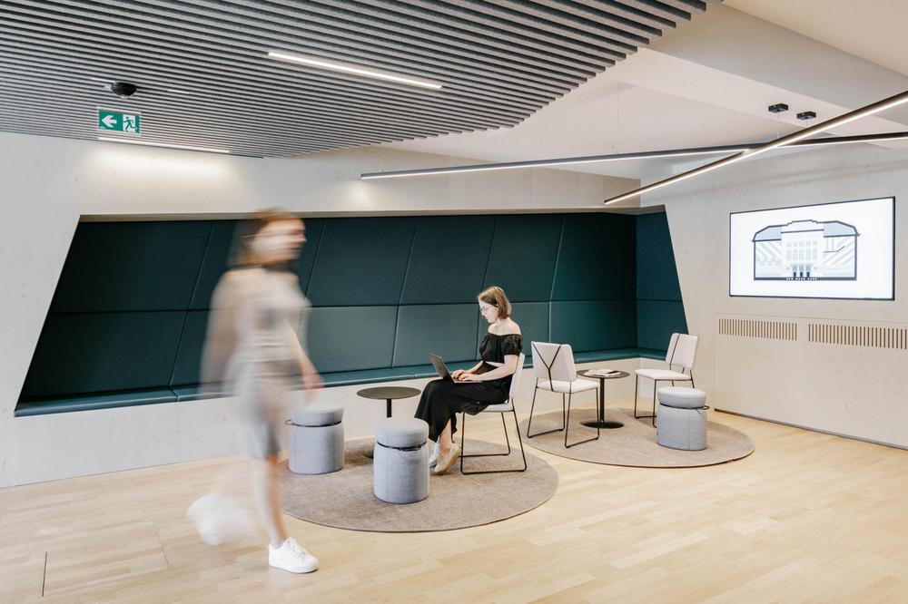 Historic buildings meet cutting-edge technology NEW WORK Vienna office ...
