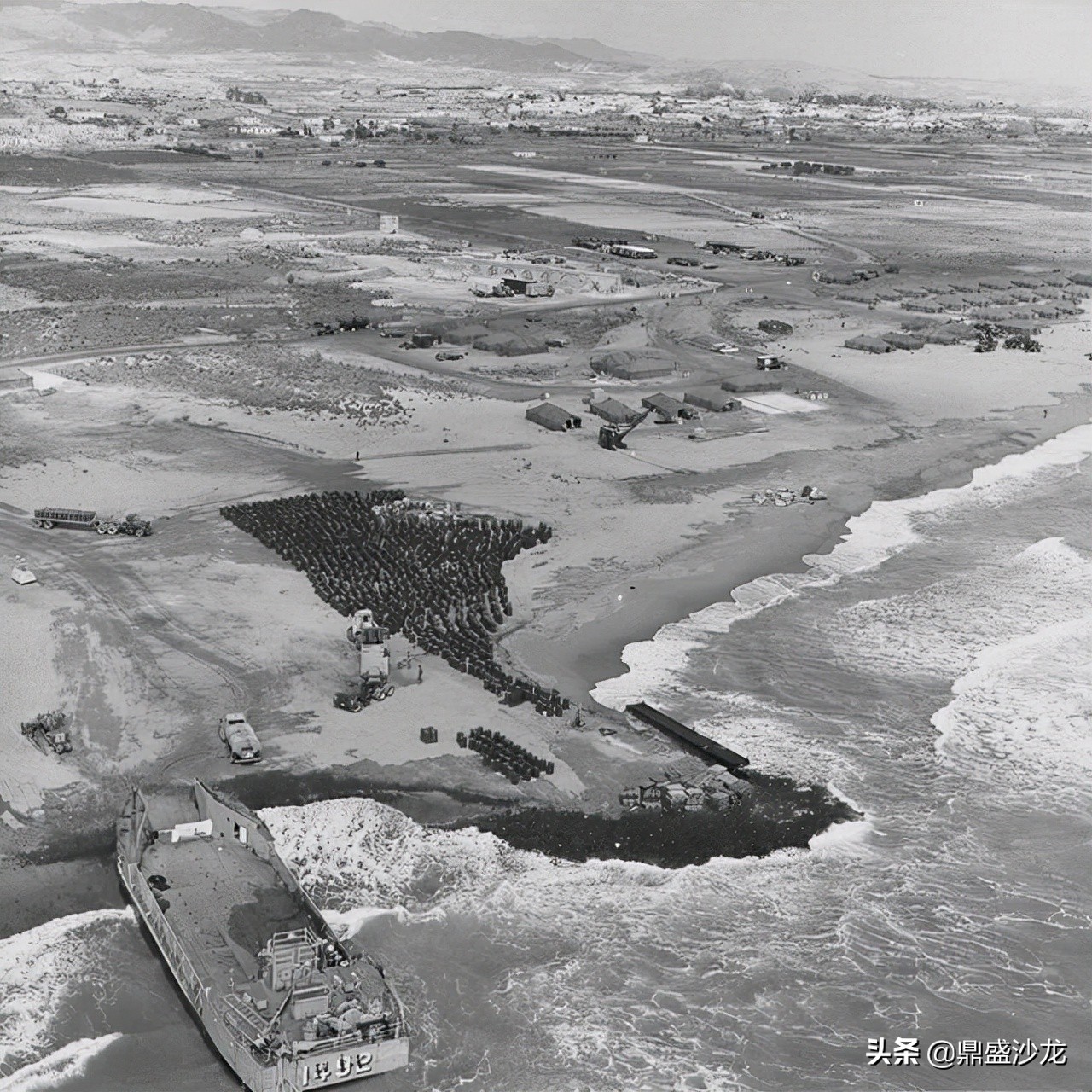 The "Operation Chrome Dome" of the American B-52 bomber during the Cold ...