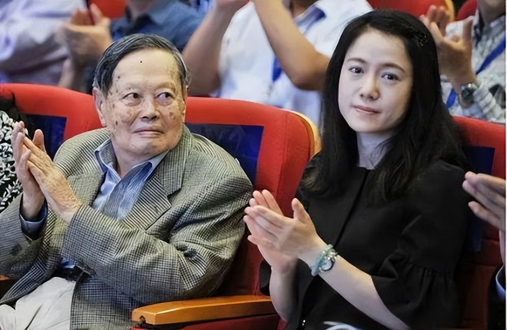 How high is Chen Ning Yang's annual salary? Did Weng Fan accidentally ...