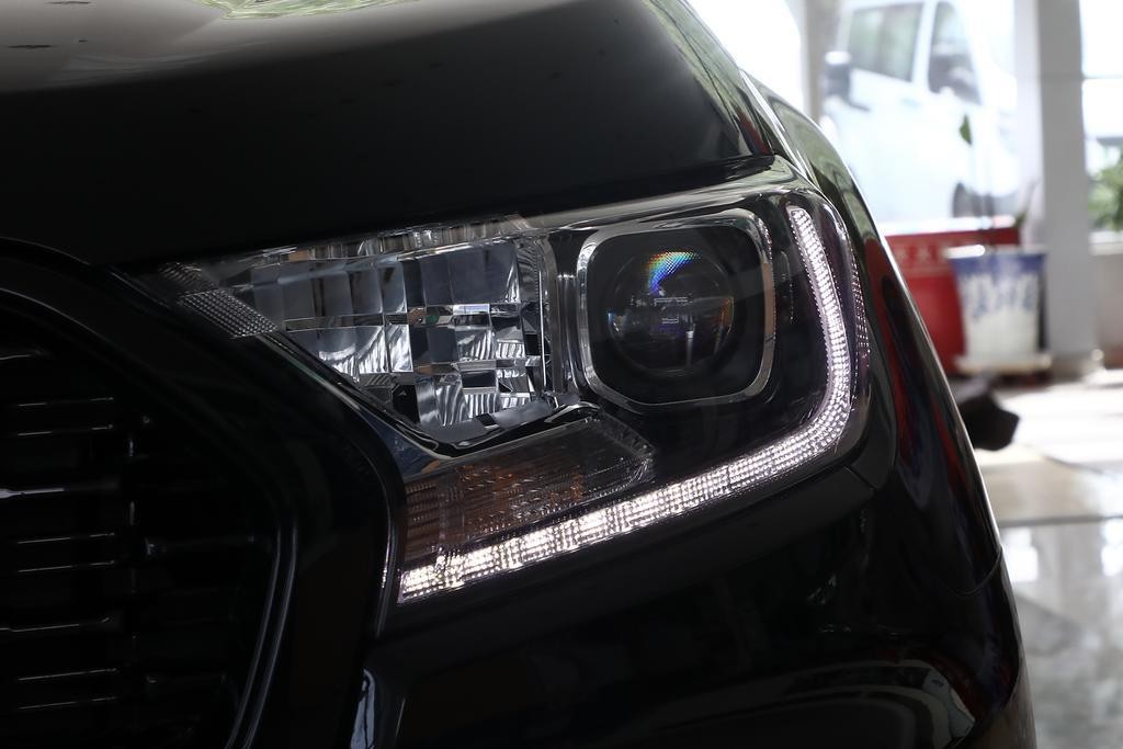 2.3T+10AT、全時四驅帶差速鎖，7座大越野不止普拉多，還有撼路者 - 資訊咖