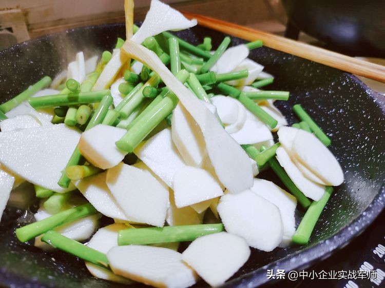 Food Tasting (16): Stir-fried Garlic Moss with Arrowhead Mushrooms ...