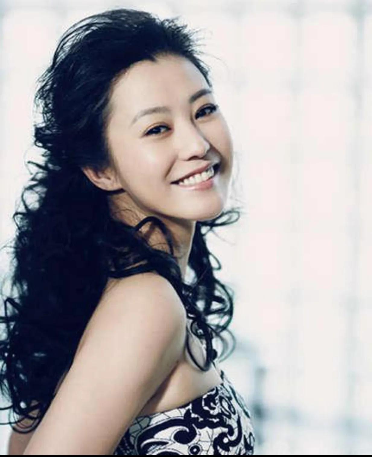 Hao Lei performed naked and had a bumpy love life. Where is her true love hiding? - iNEWS