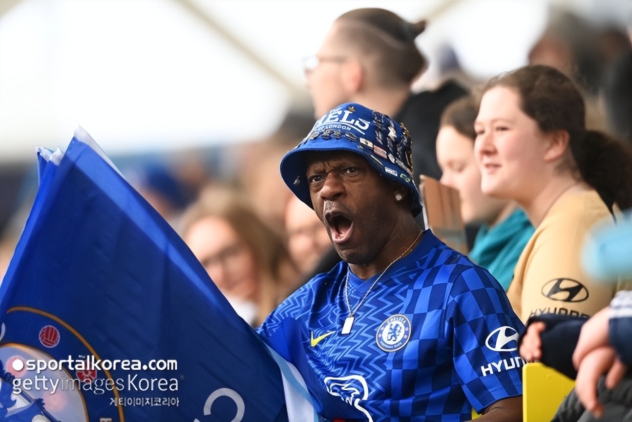 Angry Chelsea fans... Porter lost, Tuchel won! - iMedia