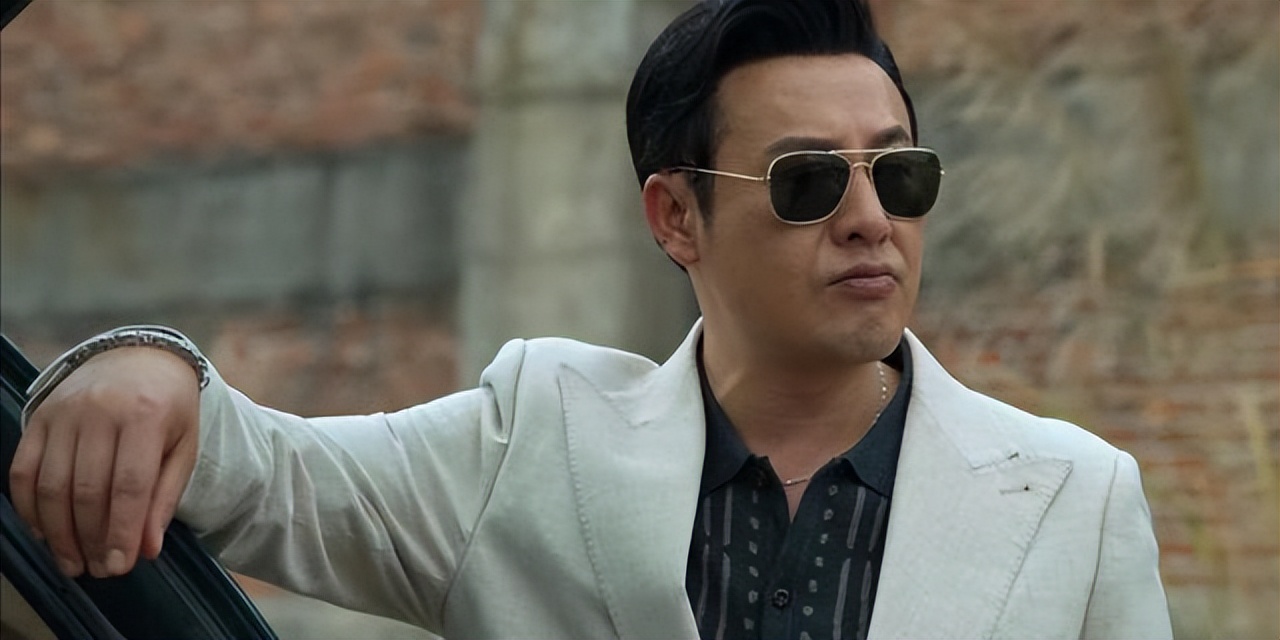 After "The Knockout" became popular, all the supporting actors were ...